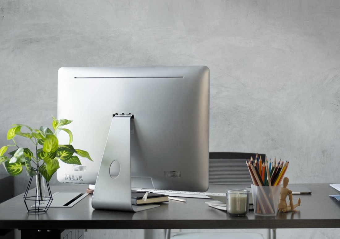 Genius Wats for a Cleaner Work Desk | Rising Tech